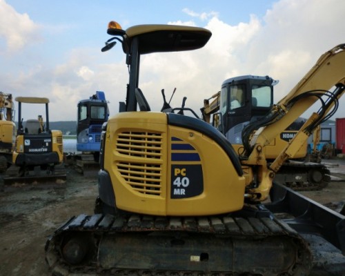 中古建設機械販売【KOMATSU PC40MR-2】 ｜ 株式会社レデモ